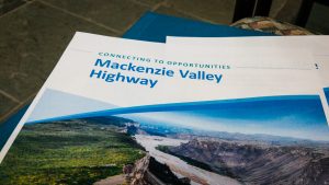 Sahtu, Gwich’in, Pehdzéh Kı̨ leaders sign Mackenzie Valley Highway MOU