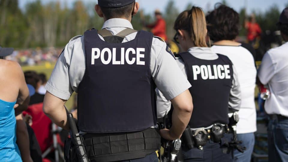 Hay River residents urged to form ‘community watch’
