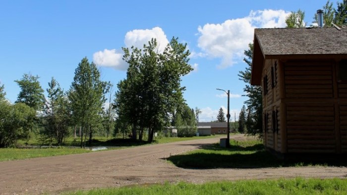 GNWT, Nahɂą Dehé Dene Band assessing Charles Yohin School for repairs