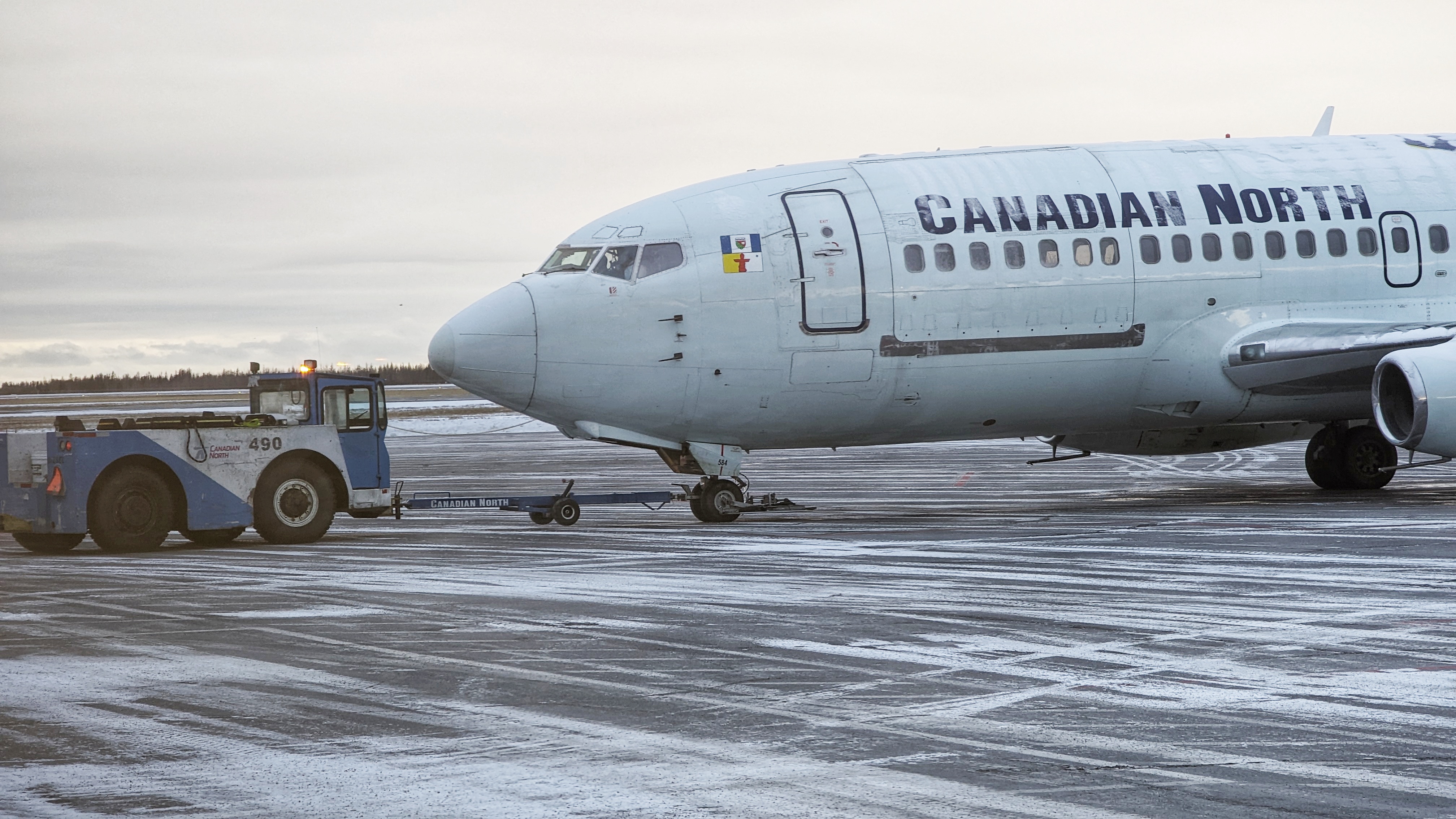 Canadian North to hold farewell for last gravel-friendly 737