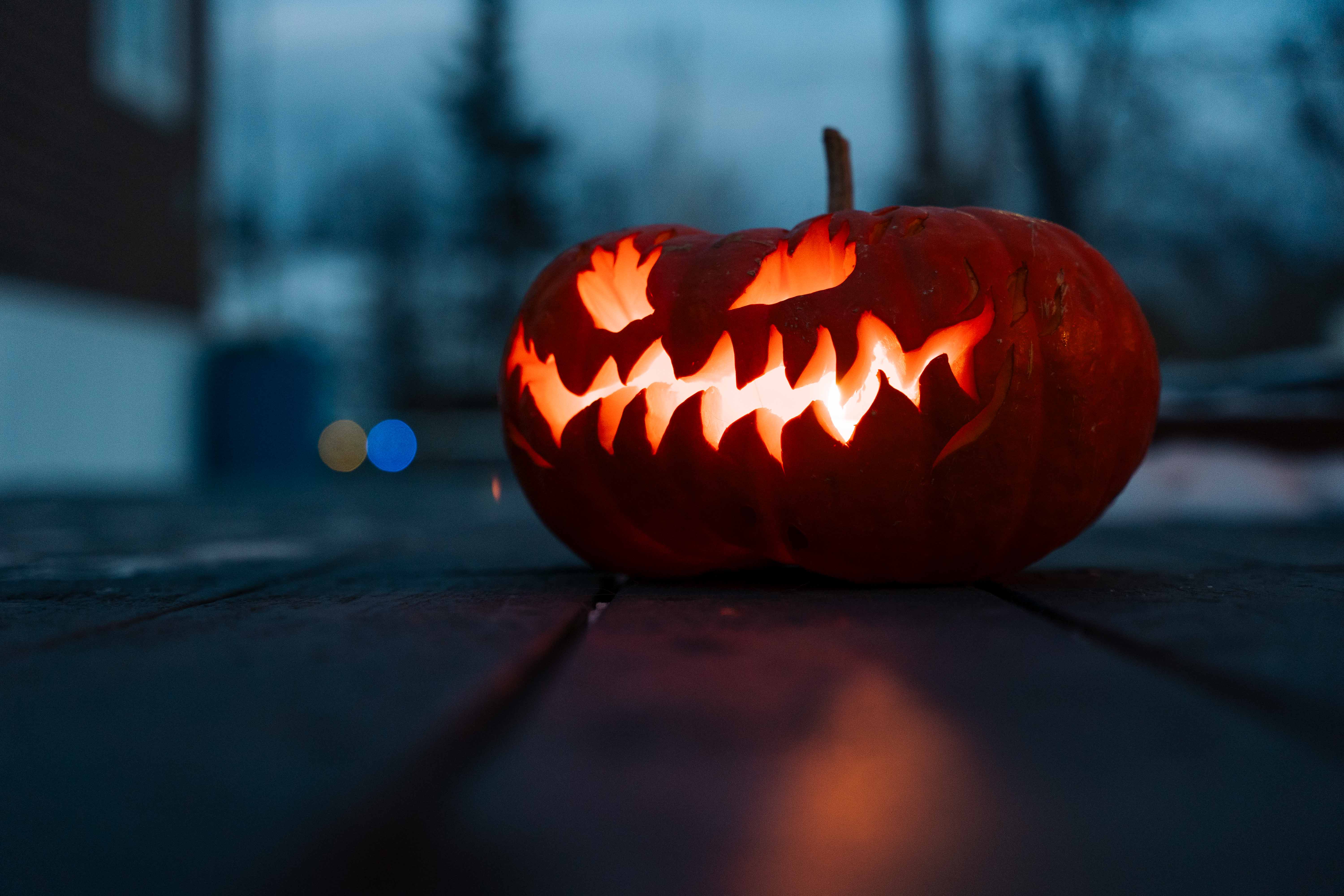 Yellowknife’s mildest Halloween rounds off warm October