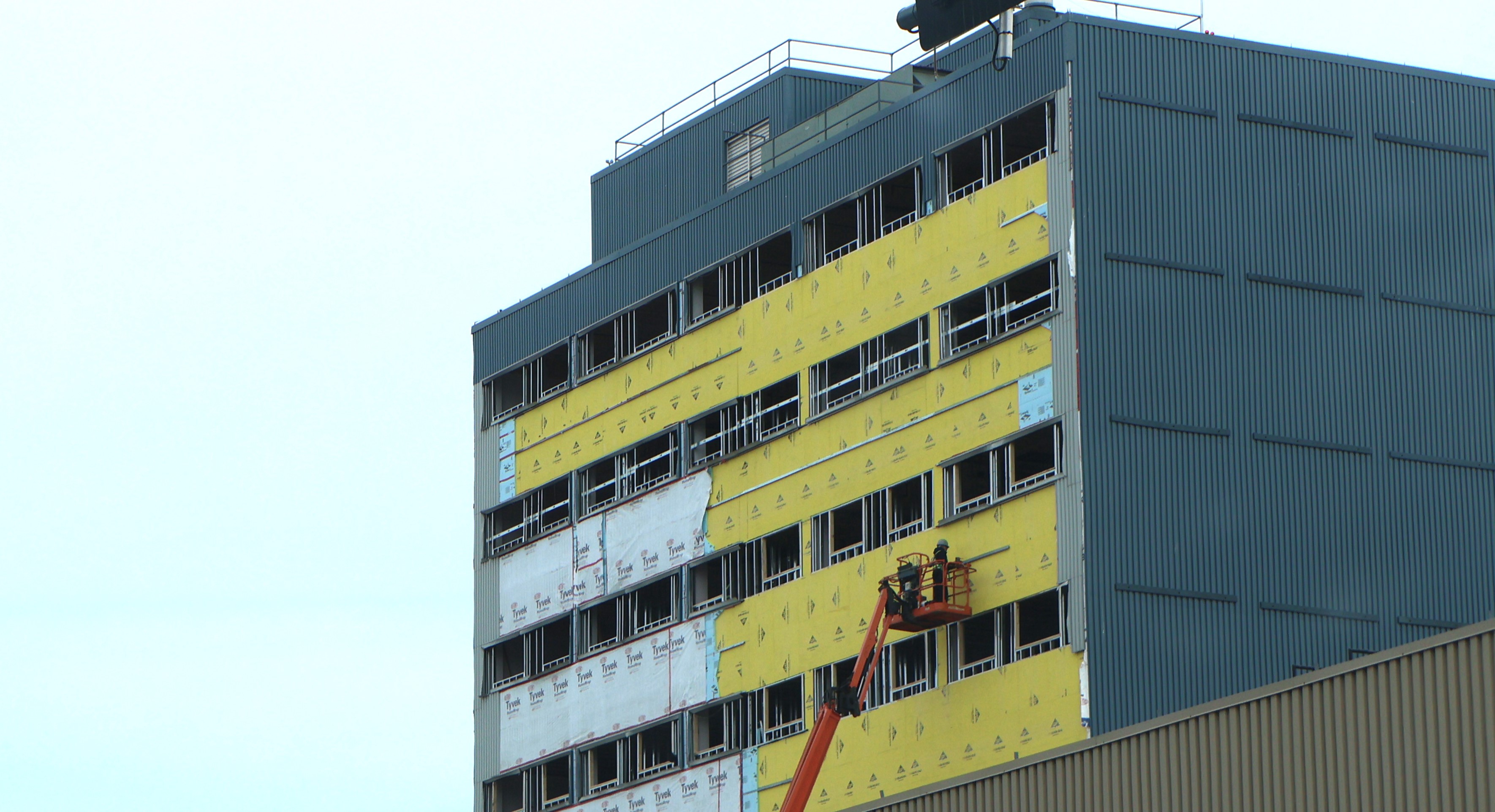 What supports are available to private housing developers?