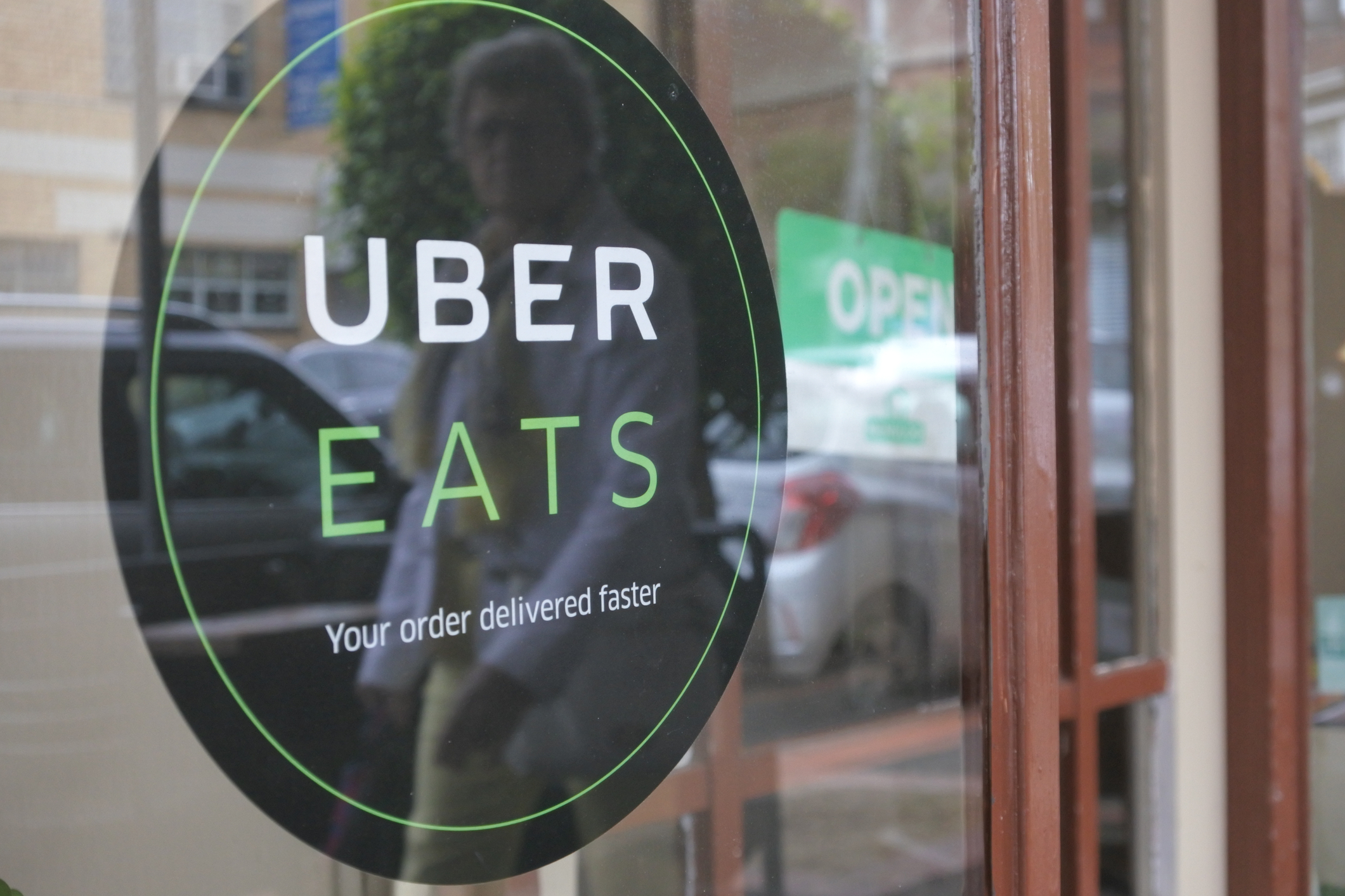 Uber Eats coming to Yellowknife this fall, company says