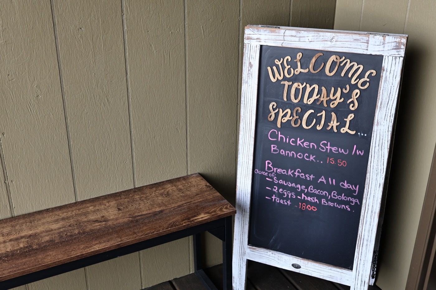 Kamp Coffee opens in Yellowknife’s Kam Lake